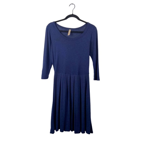 Gilli | Dresses | Gilli Navy Scoop Neck Aline Knit Dress Size Medium ...